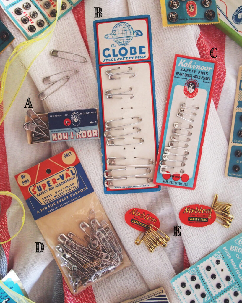 【SOLD OUT】VINTAGE SAFETY PINS - THINGS 'N' THANKS